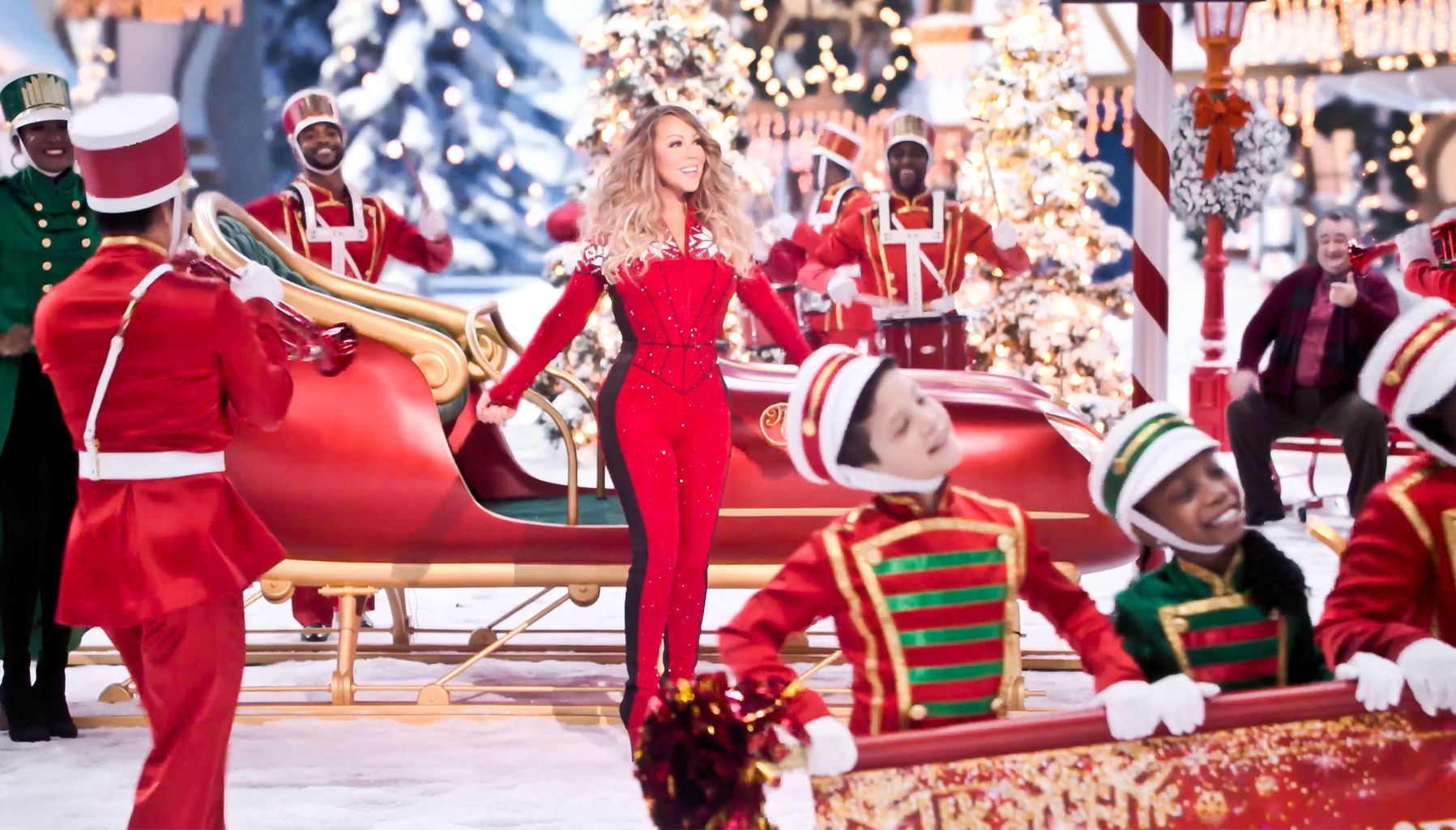 It's official: Mariah Carey launches Christmas 54 days early | Music ...