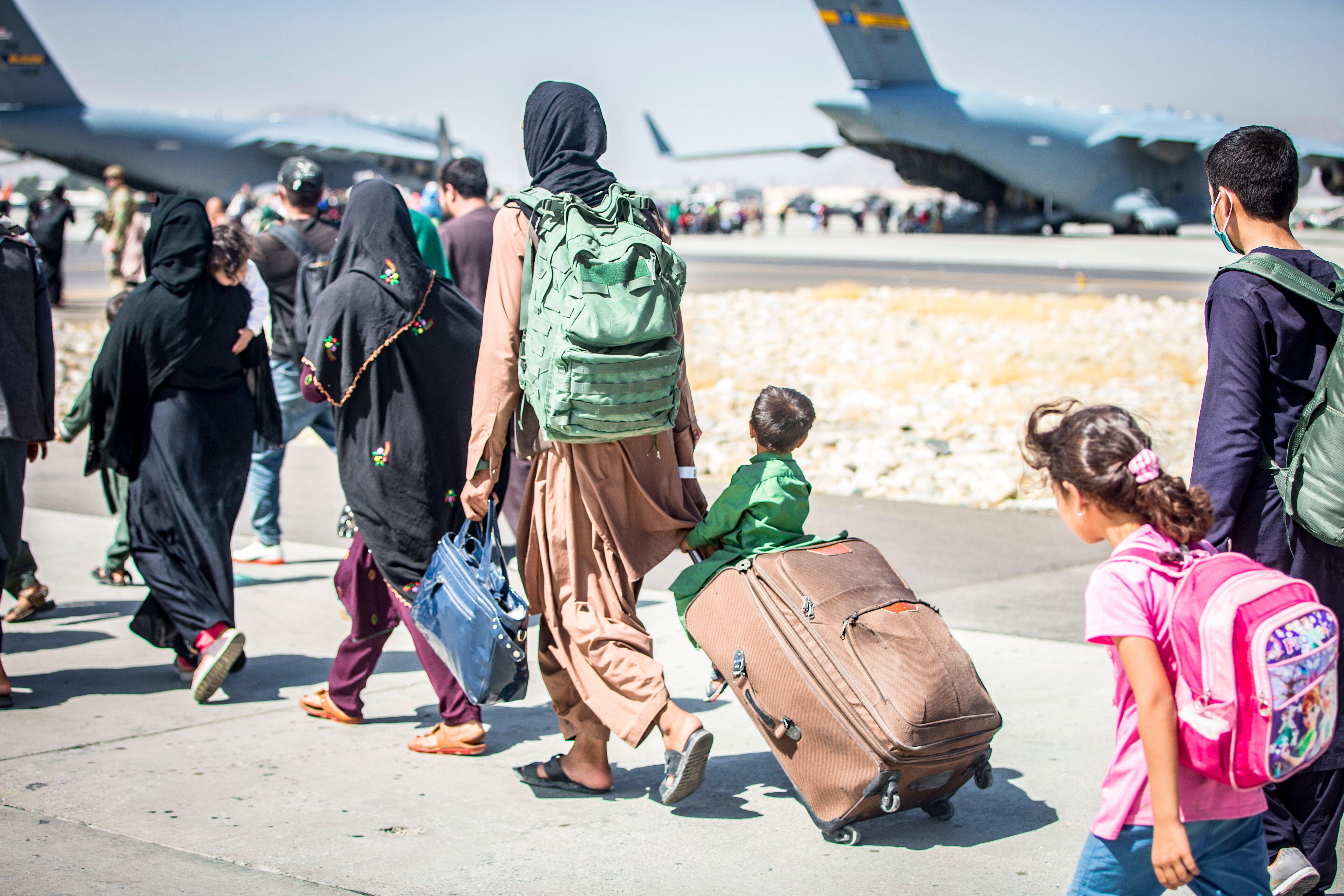 Winter clothing appeal for Afghan refugees in Hampshire | News ...