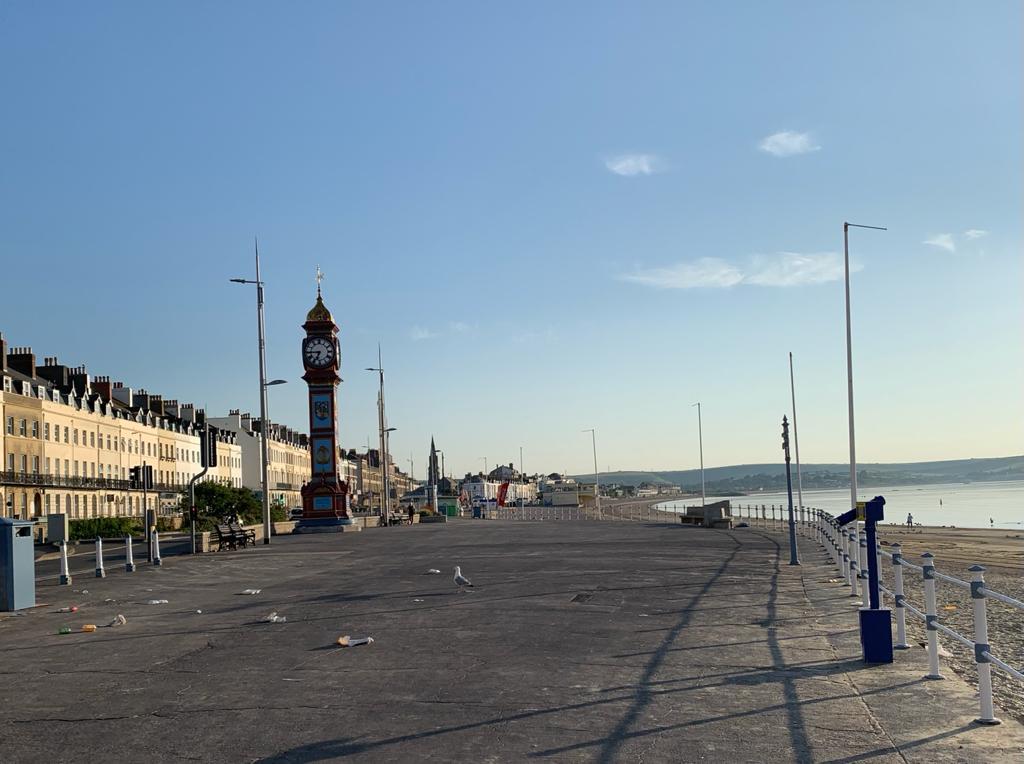Which causes should light up Weymouth's Jubilee Clock in 2025?