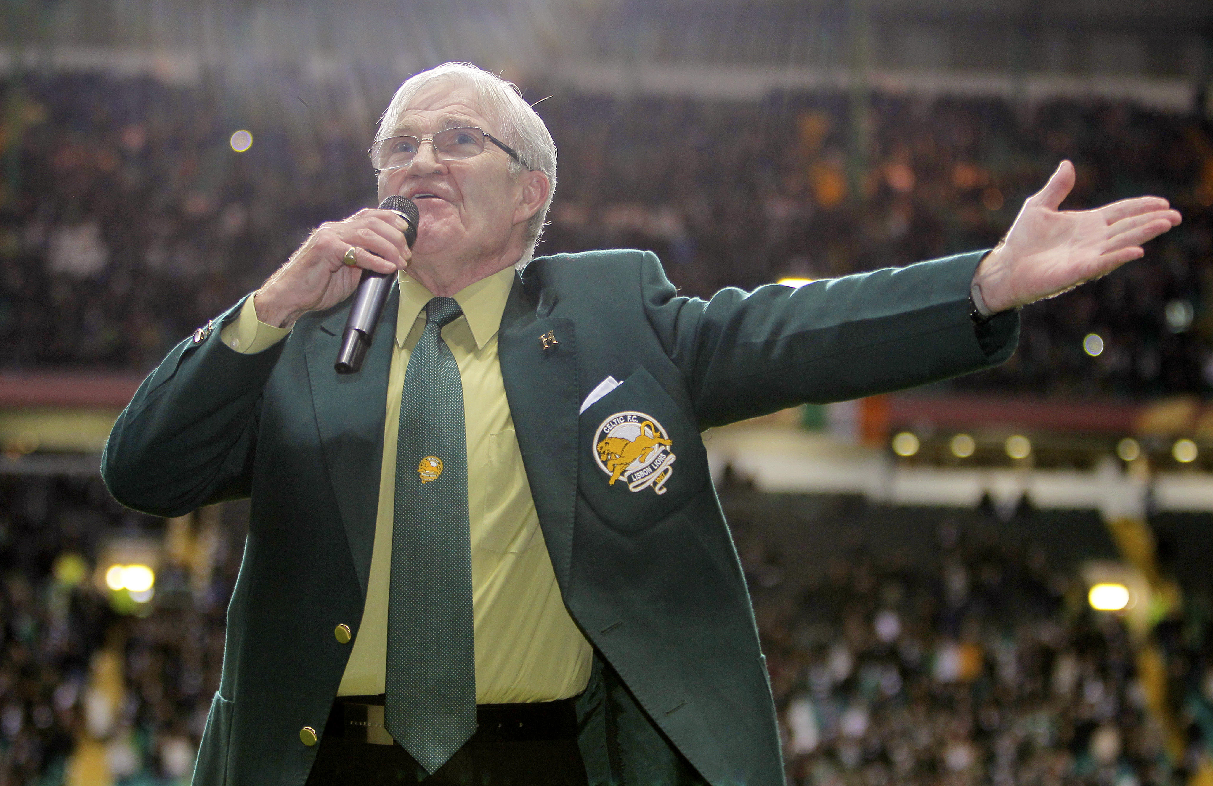Tributes pour in for Celtic legend Bertie Auld