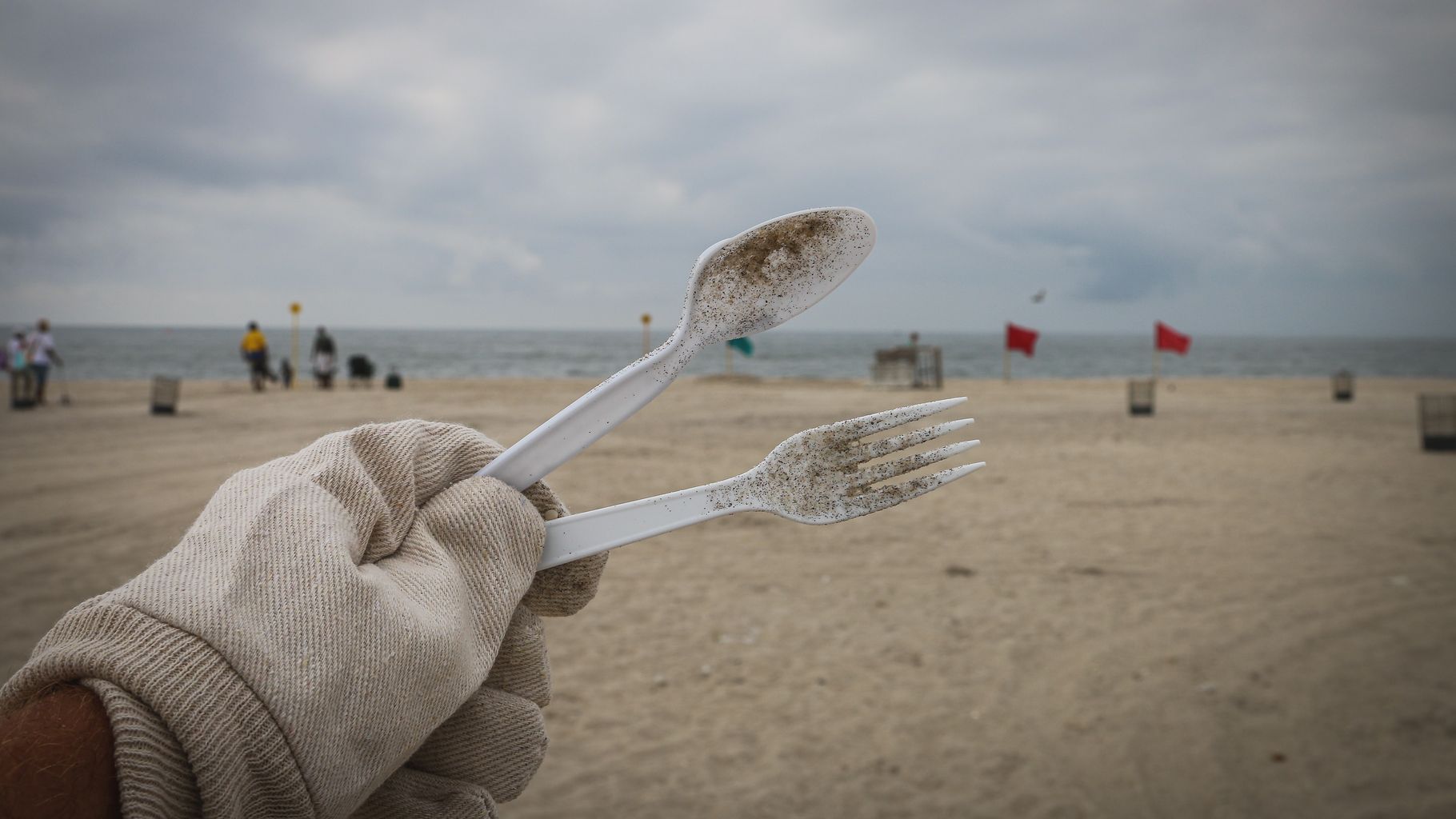 Single-use plastics cutlery and plates could be banned in England