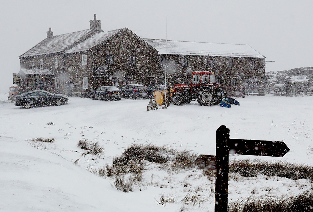 Oasis tribute band trapped for three nights in UK's highest pub escape