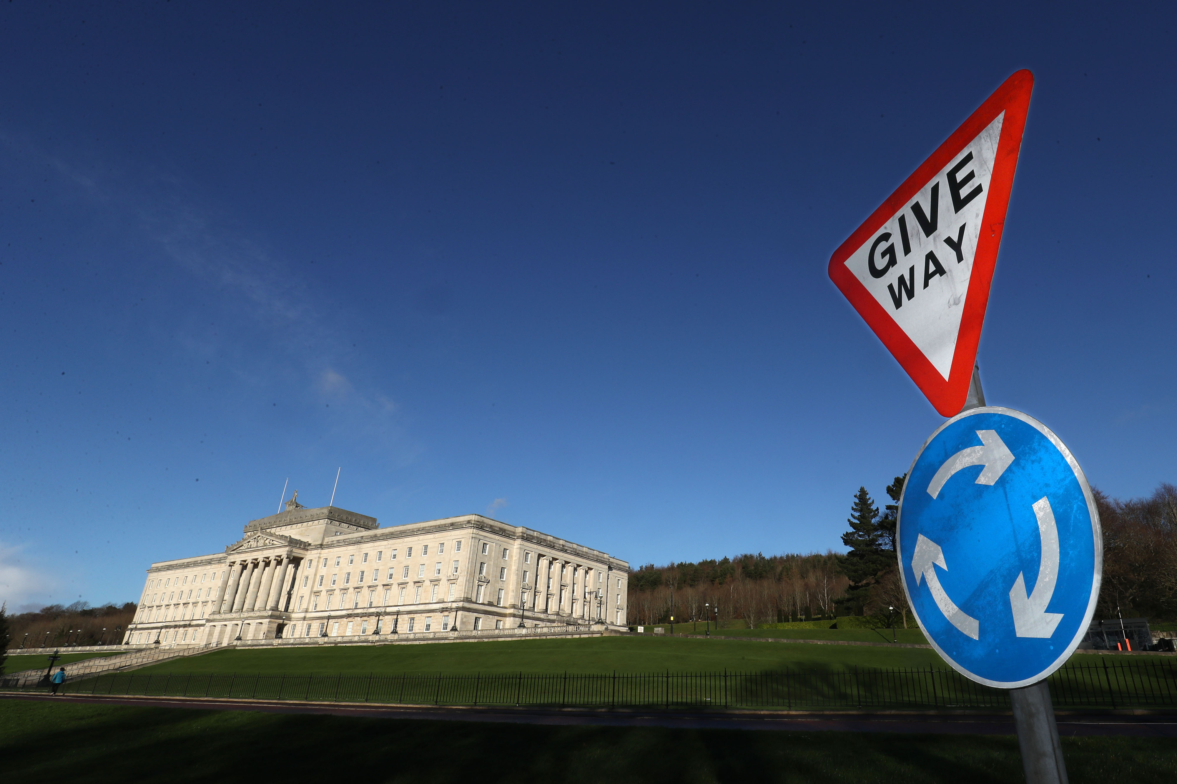 Stormont: MLAs to debate hunting ban in Northern Ireland | News - Cool FM
