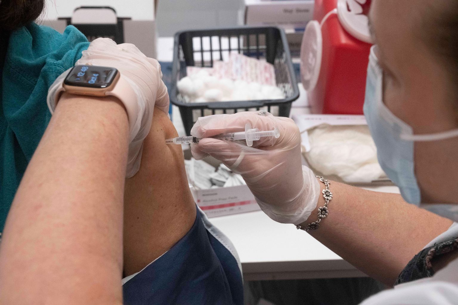 Public urged to get booster jab before New Year | News - Cool FM