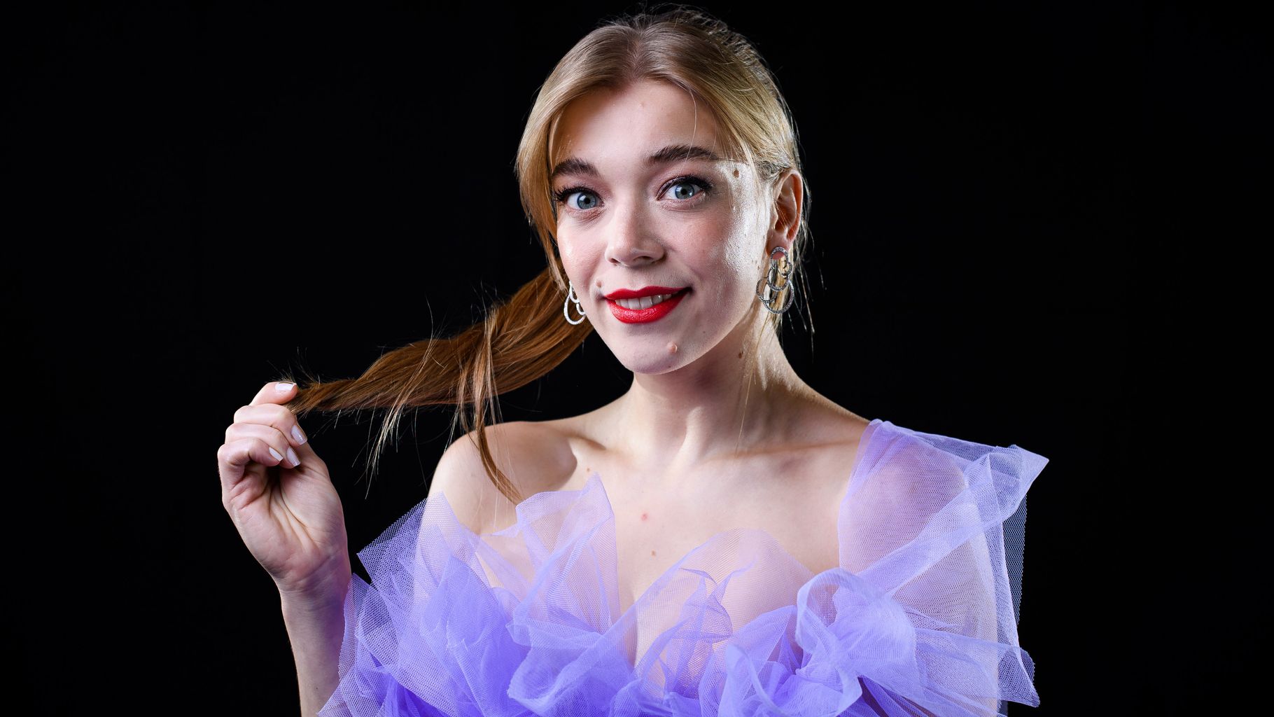 Becky Hill announces her engagement to boyfriend Charlie