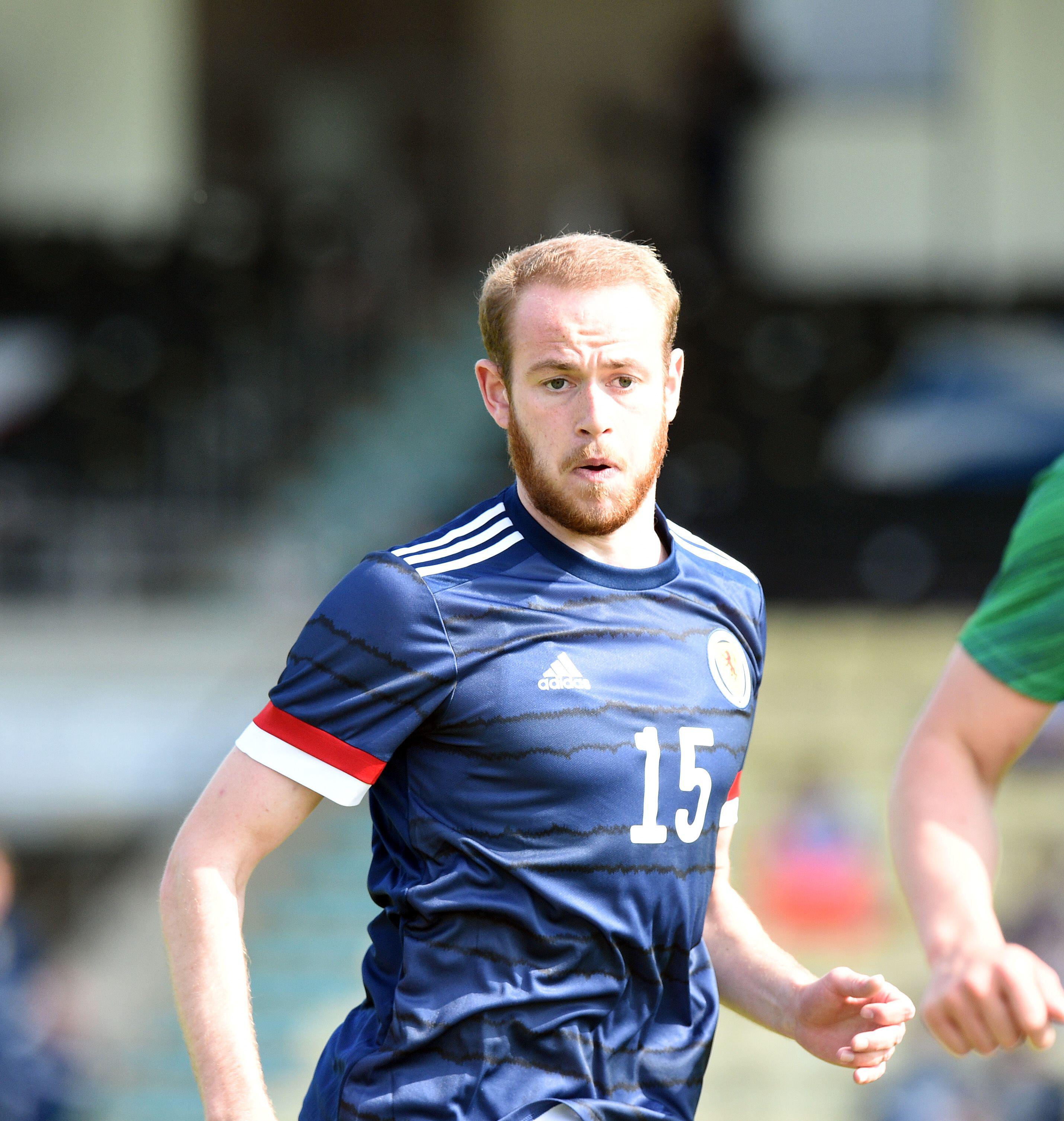 Dundee sign Zak Rudden on pre-contract