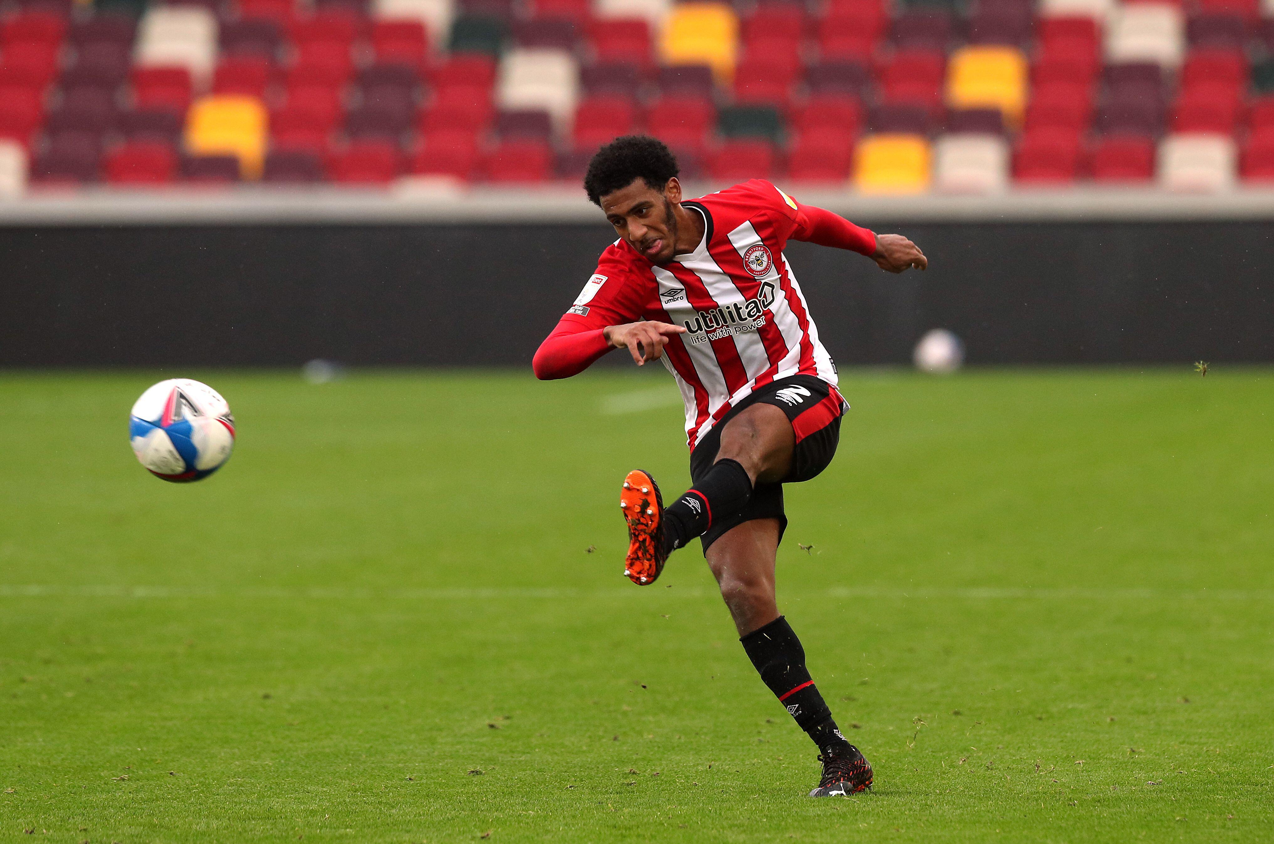 Ipswich Town sign Brentford defender Dominic Thompson on loan | News ...