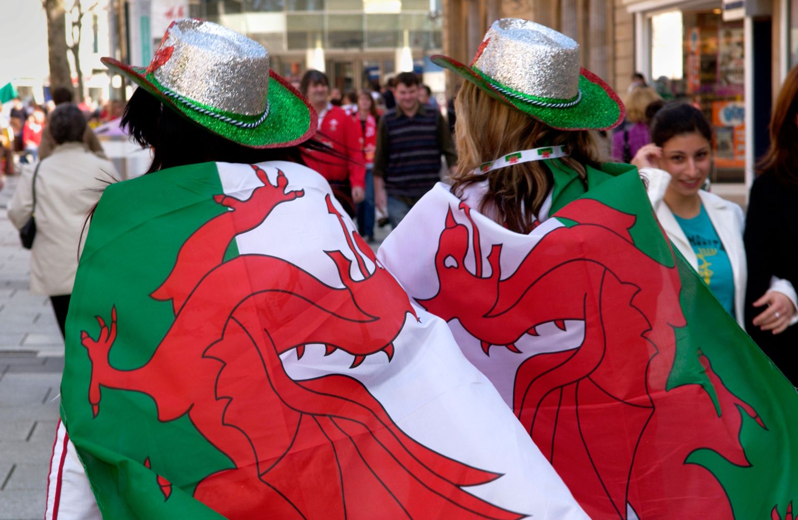 VIDEO: Welsh fans ready for kick-off in Ireland | News - Greatest Hits ...