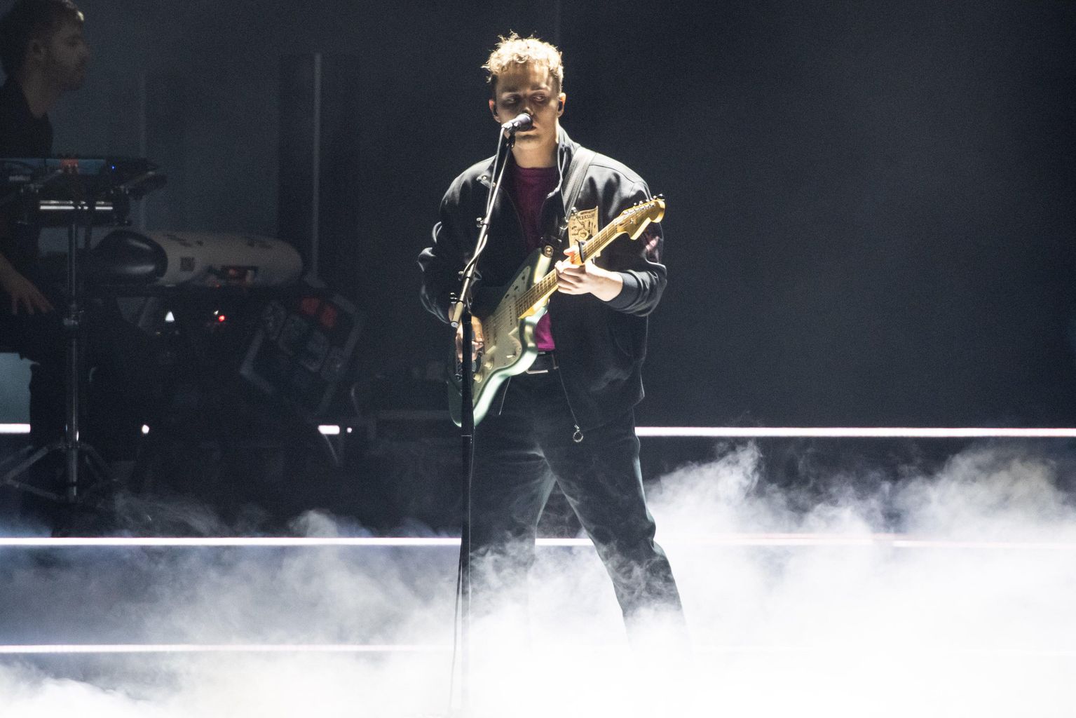 SAM FENDER IS A LEGEND