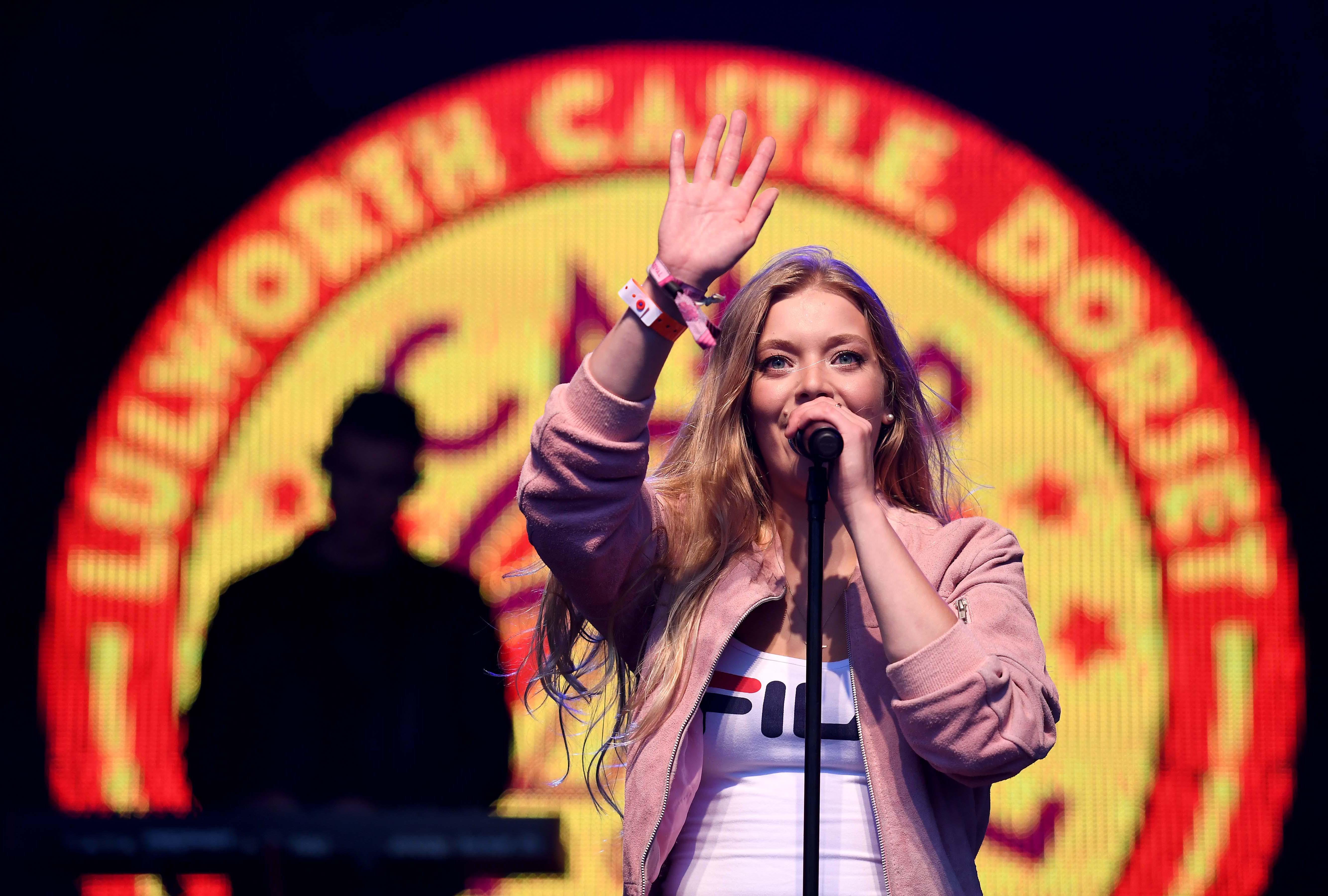 Snow Patrol, Richard Ashcroft & The Charlatans join Becky Hill for the ...