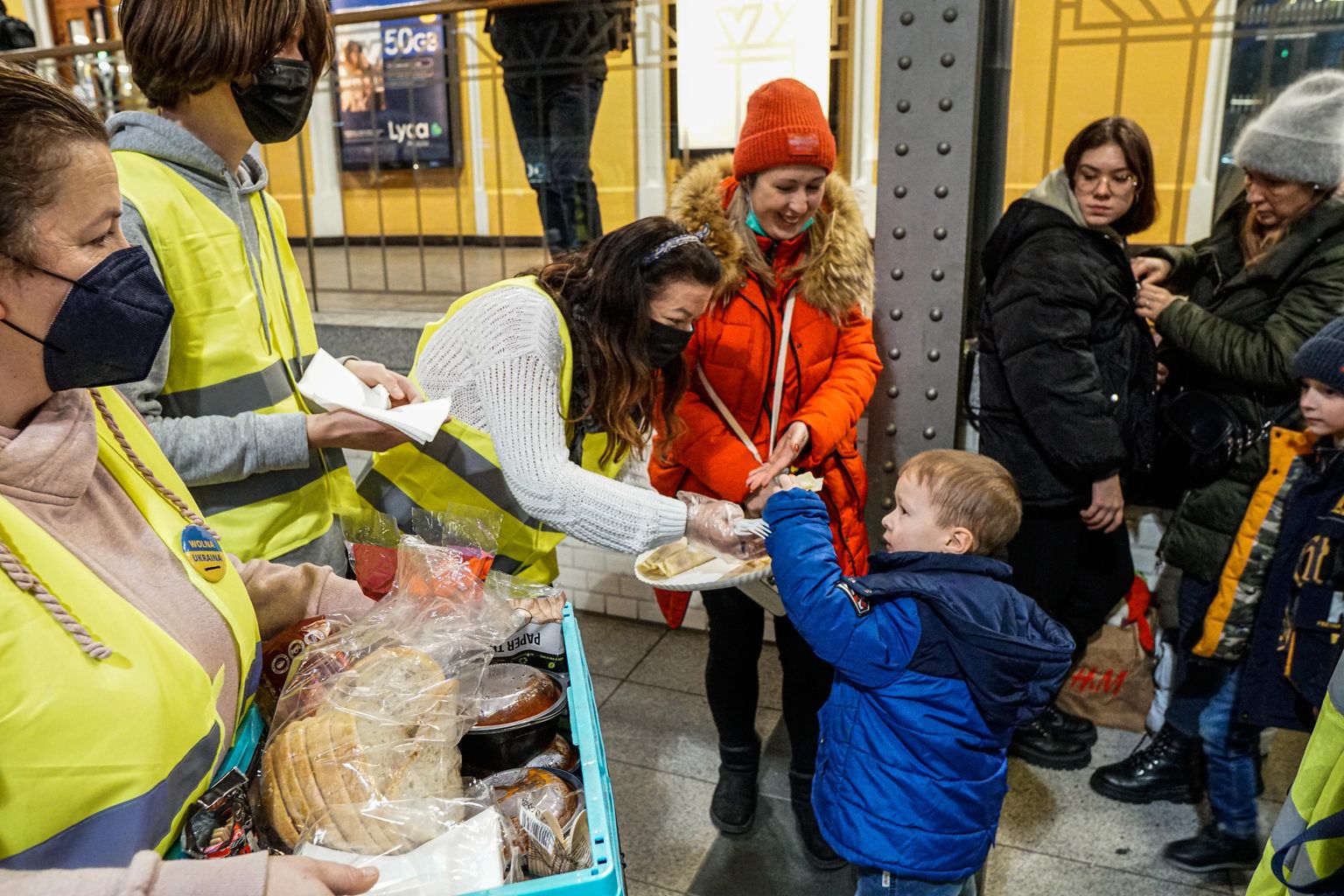 British public helps to raise £100 million for Ukraine in emergency appeal