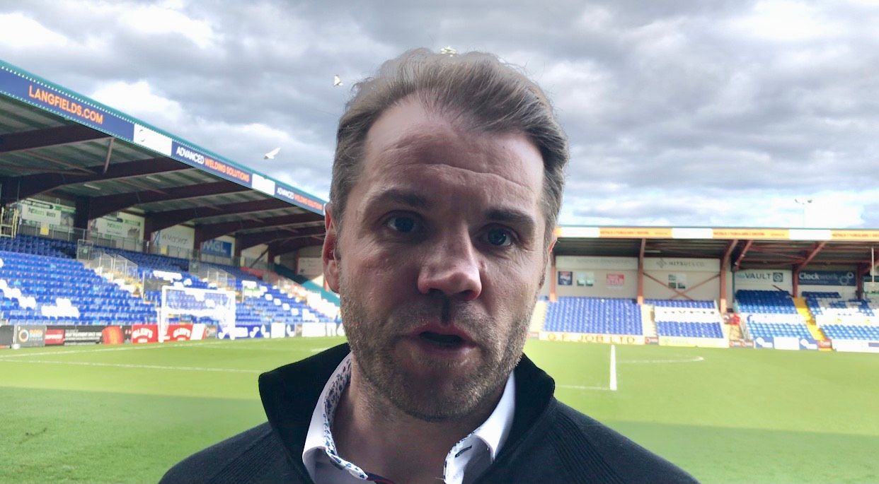 Craig Gordon shines for Hearts in entertaining draw at Ross County