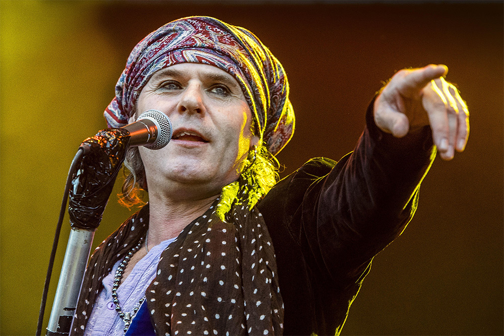 The Quireboys comment on Spike's shock firing