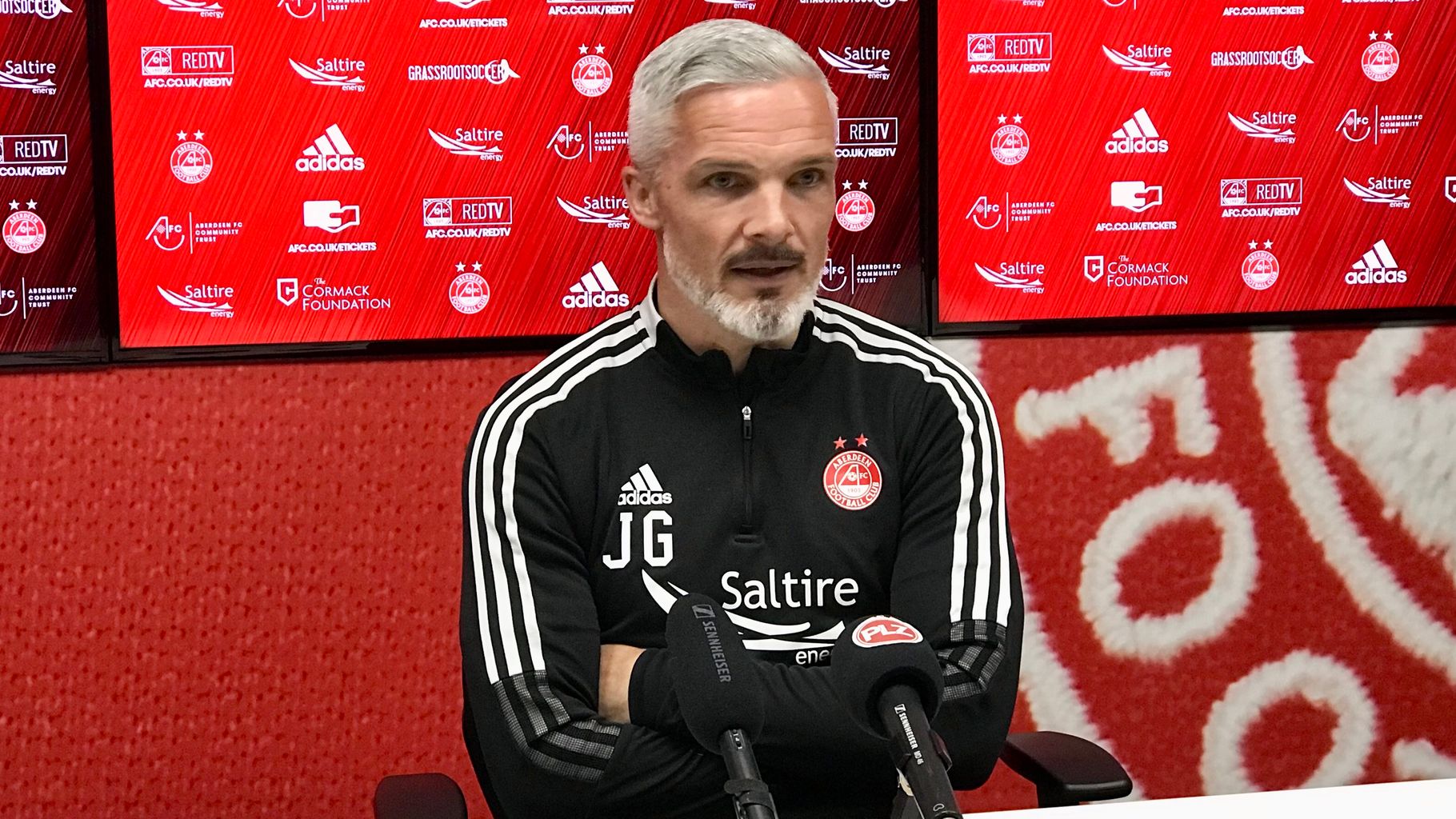 Aberdeen manager questions referee decisions in draw with St Mirren.