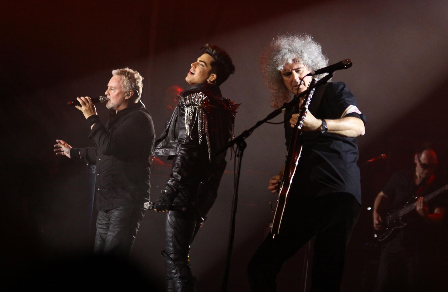 Queen play in Bristol ahead of European tour