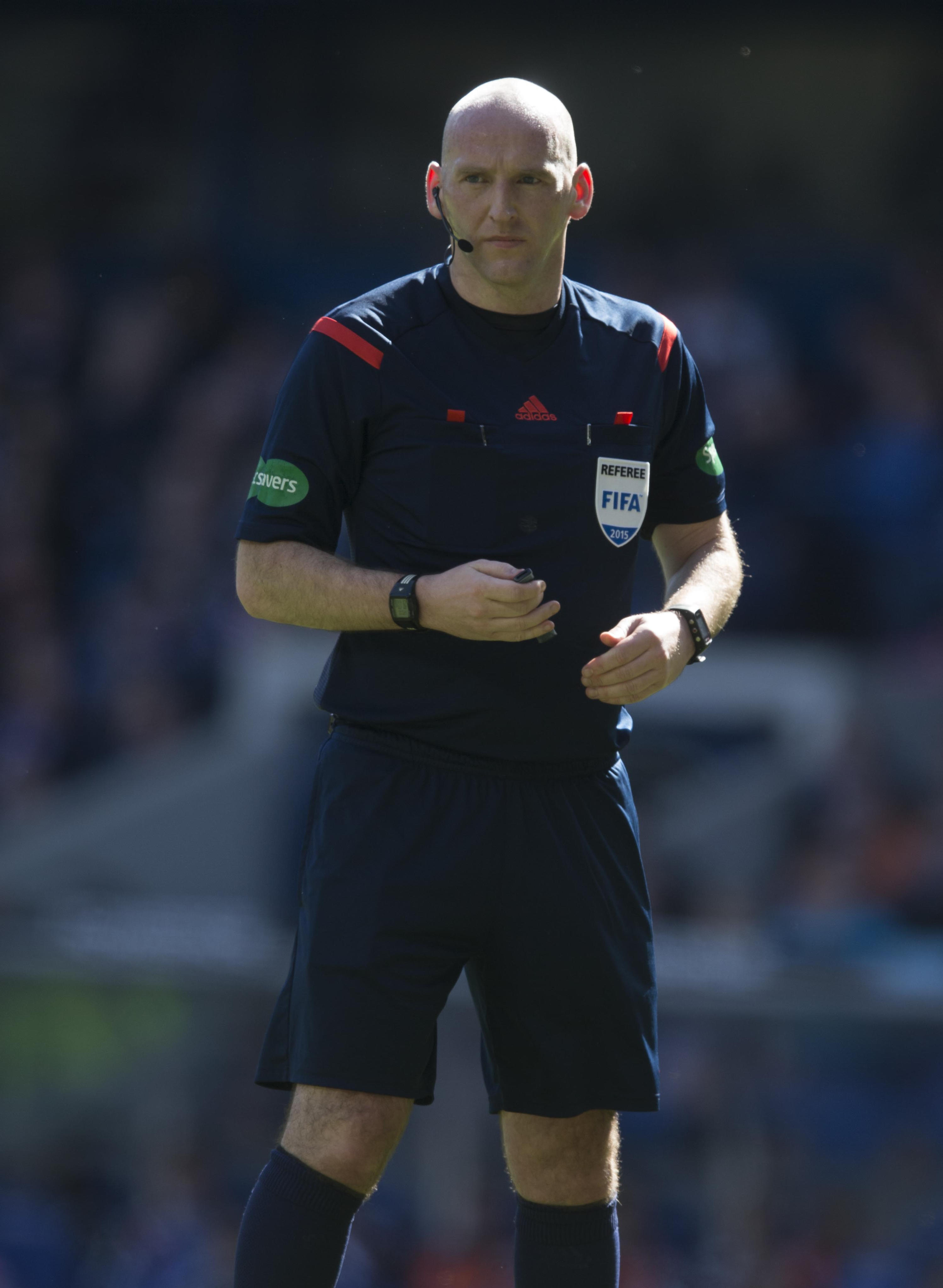 Referee Bobby Madden resigns to relocate to England