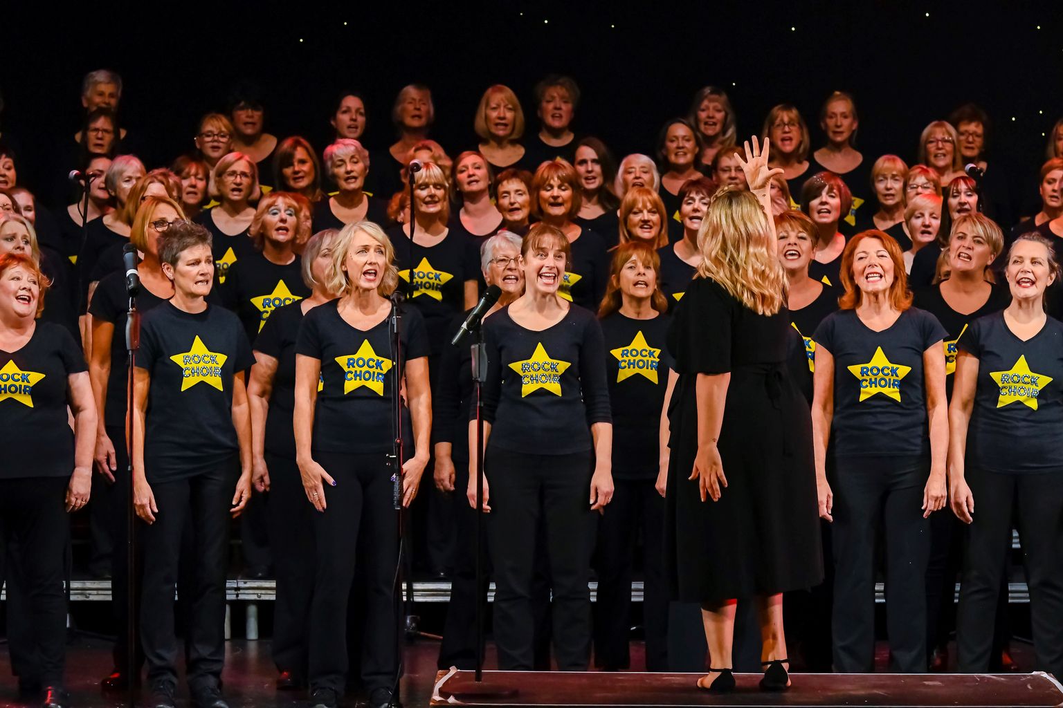 Dorset Rock Choir to 'Sing For Ukraine' in three fundraising concerts ...