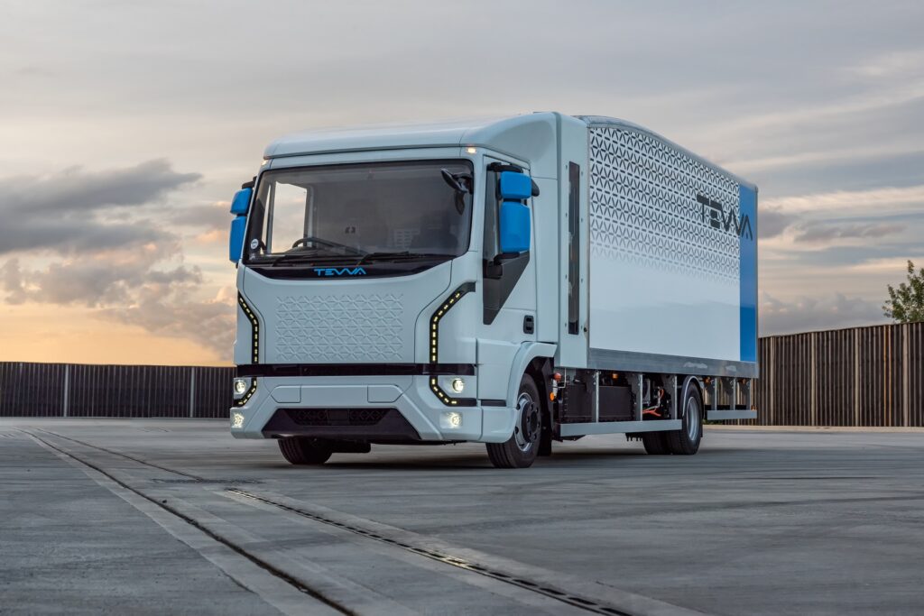 Thurrock firm lauches UK's first hydrogen-electric lorry | News ...