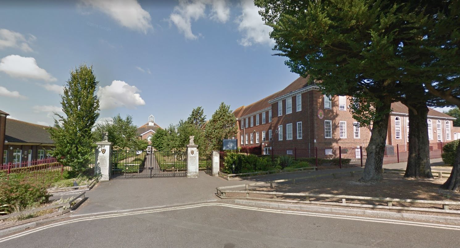 New theatre opening at Thomas Hardye school | News - Greatest Hits Radio