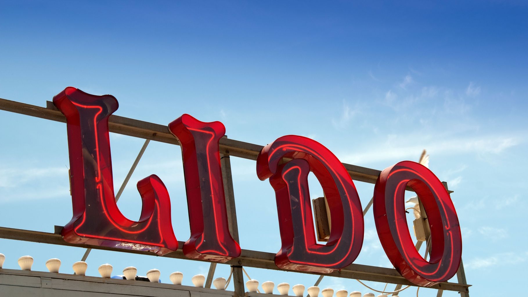 Lido 'will not reopen until 2023' | News - Greatest Hits Radio (Devon)