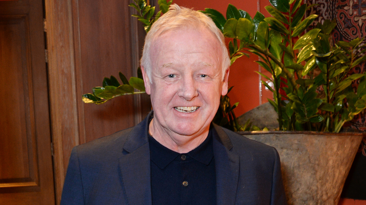 Les Dennis confirmed to guest host Countdown in August