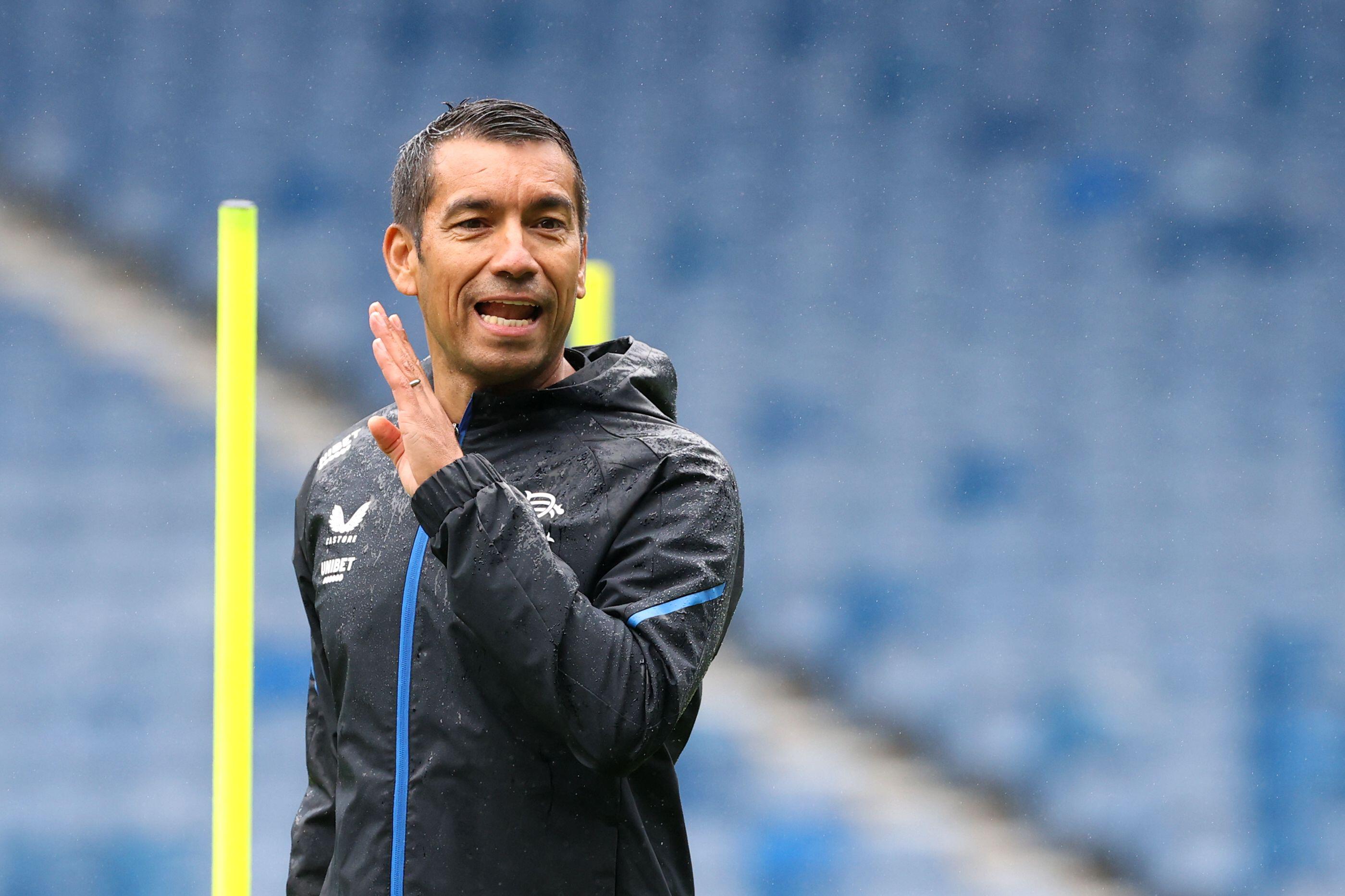 Giovanni van Bronckhorst paying full respect to Union SG