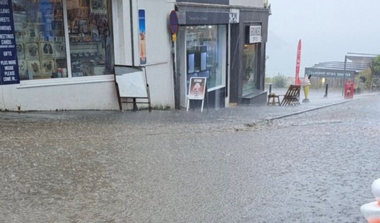 Flash-flooding in Newquay as Cornwall thunderstorms warning gets extended
