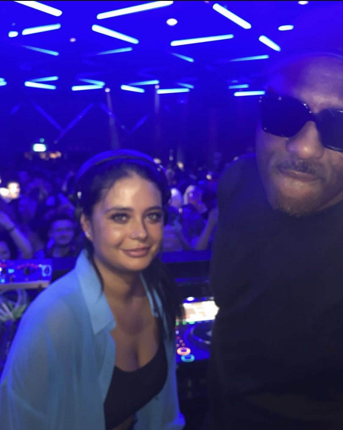 Scottish DJ plays set with Idris Elba in front of Calvin Harris