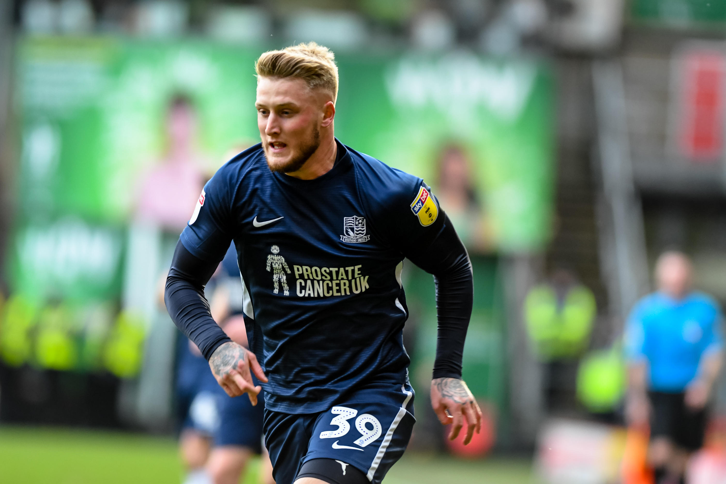 Hearts bring in striker Stephen Humphrys on loan from Wigan