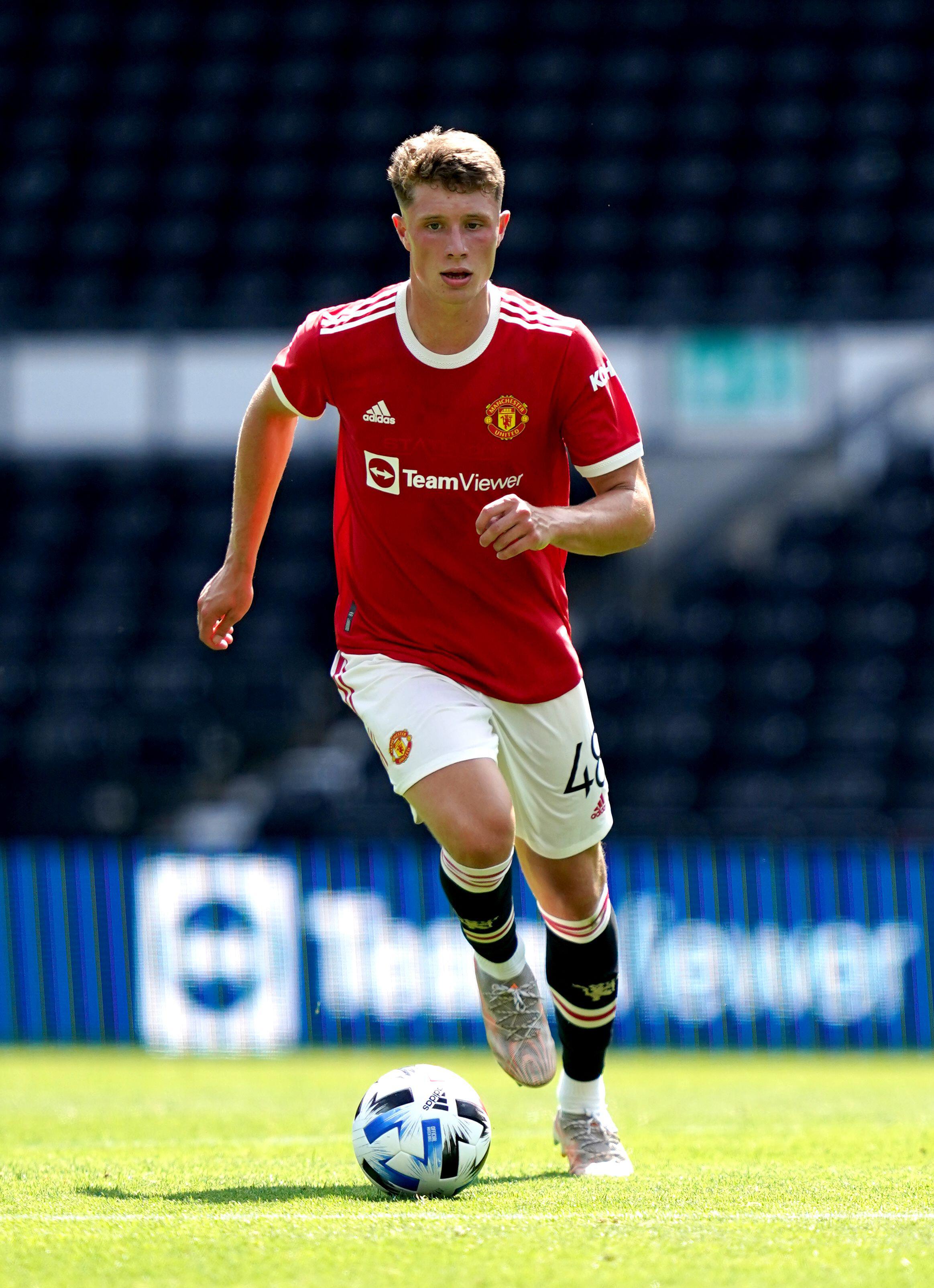 Hibernian completed triple signing of McKirdy, Fish and Kukharevych.