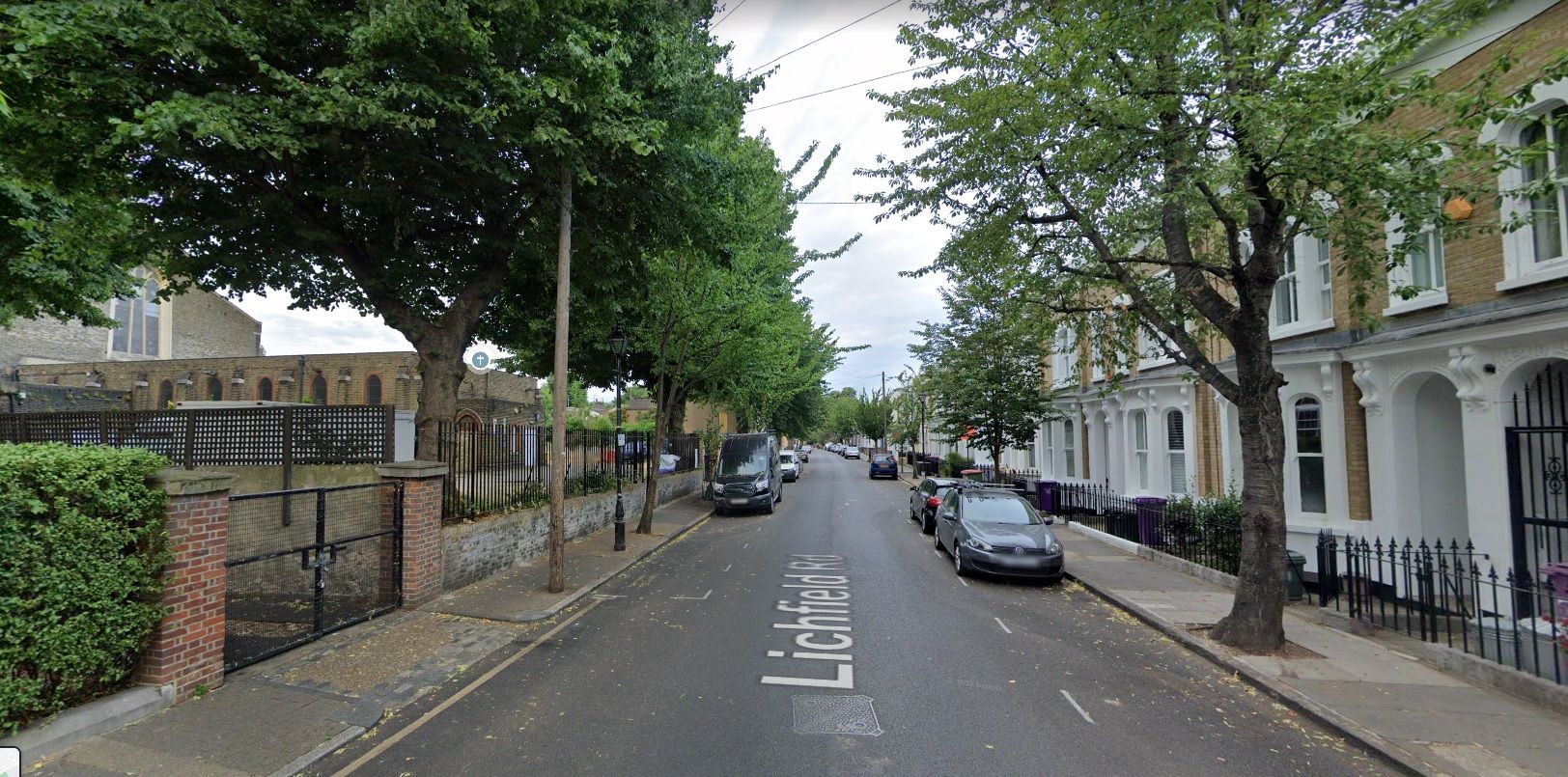 One teen dead, another critical as up to 100 fight with 'machetes' in ...