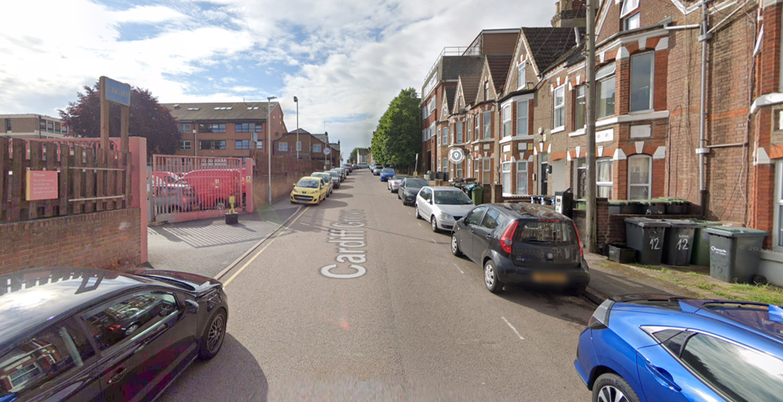 Two men arrested after man and woman stabbed in Luton