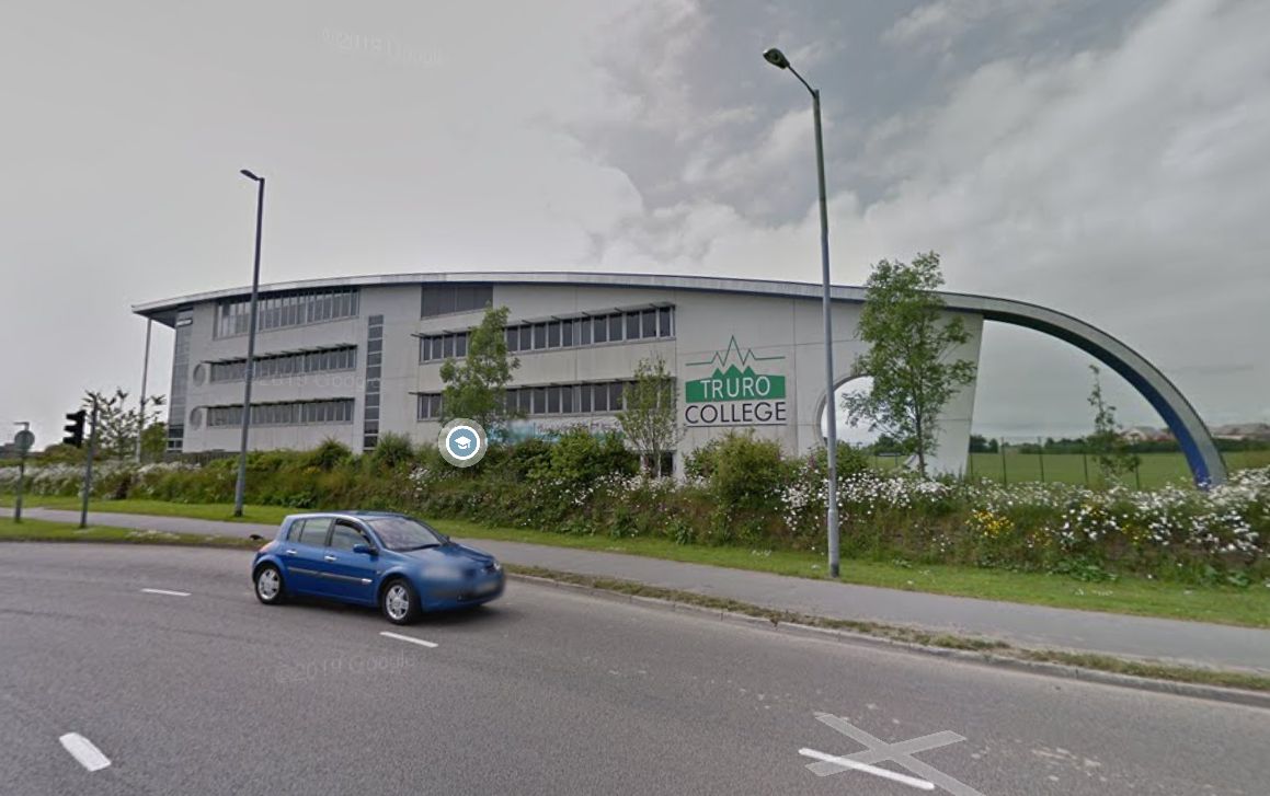 Truro and Penwith College staff among hundreds striking in row over pay