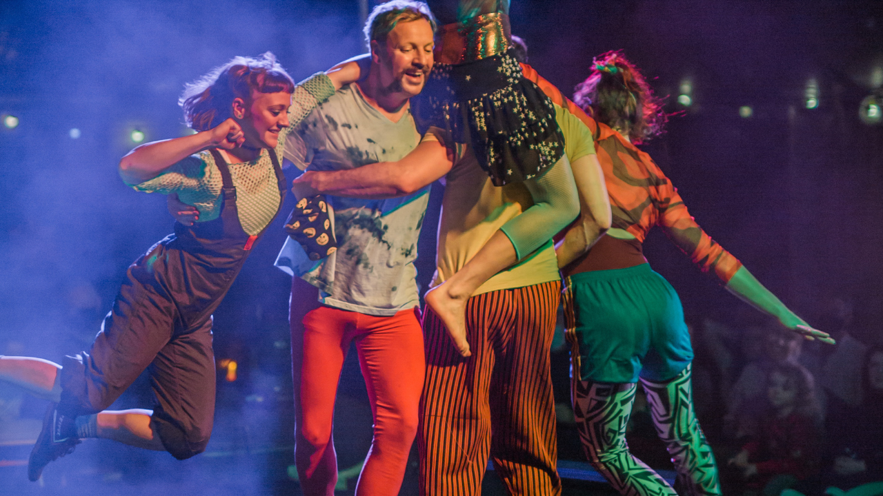 Tumble Circus Big Top arrives in Belfast’s Writer’s Square | Places ...