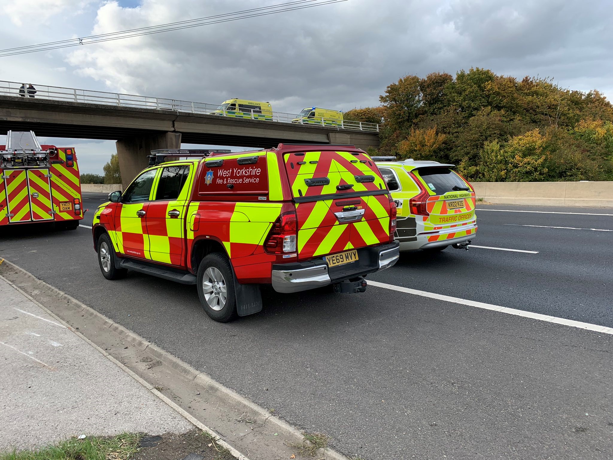 Police appeal after driver dies in M62 bridge crash