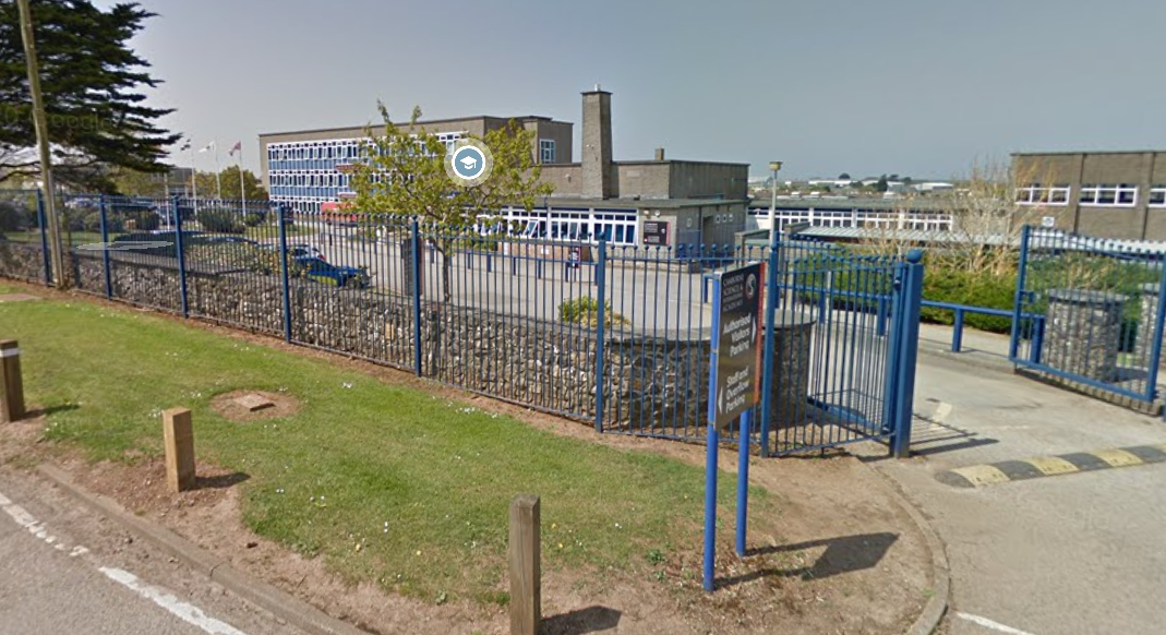 Cornish secondary school address rumours about student with knife