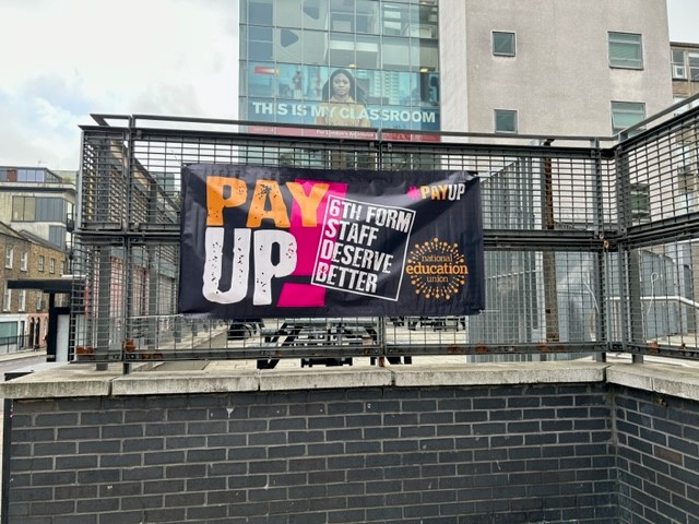 Sixth form college staff across London strike over pay dispute