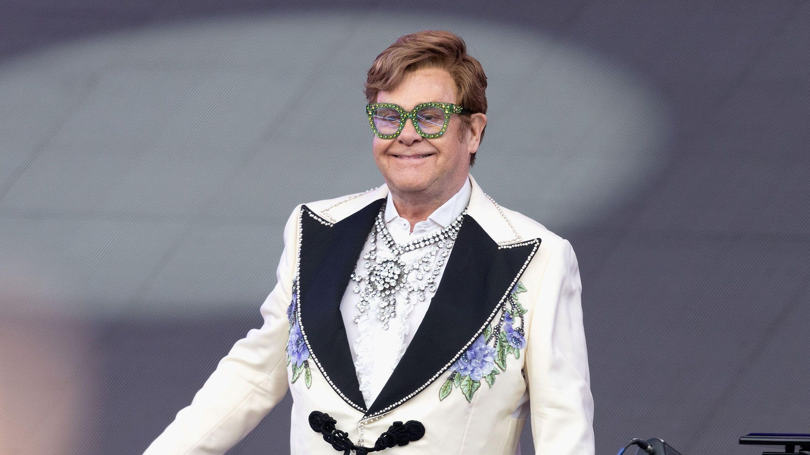 Elton John leaves Twitter over new misinformation policy Elton John leaves Twitter over new misinformation policy