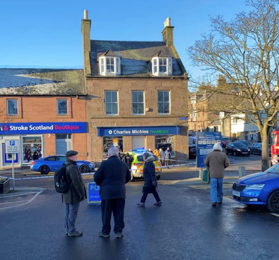 Evacuation in Stonehaven centre after car crash causes gas pipe fracture