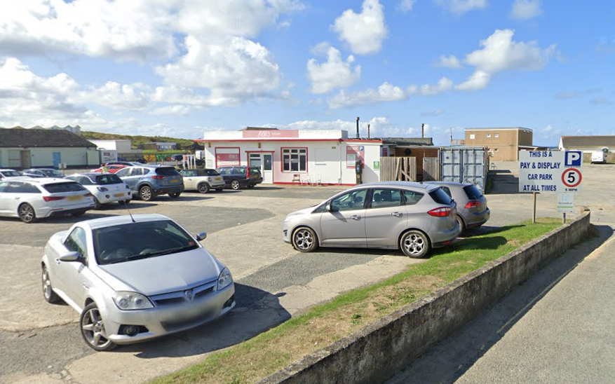 Cornish café "will come back stronger" after fire