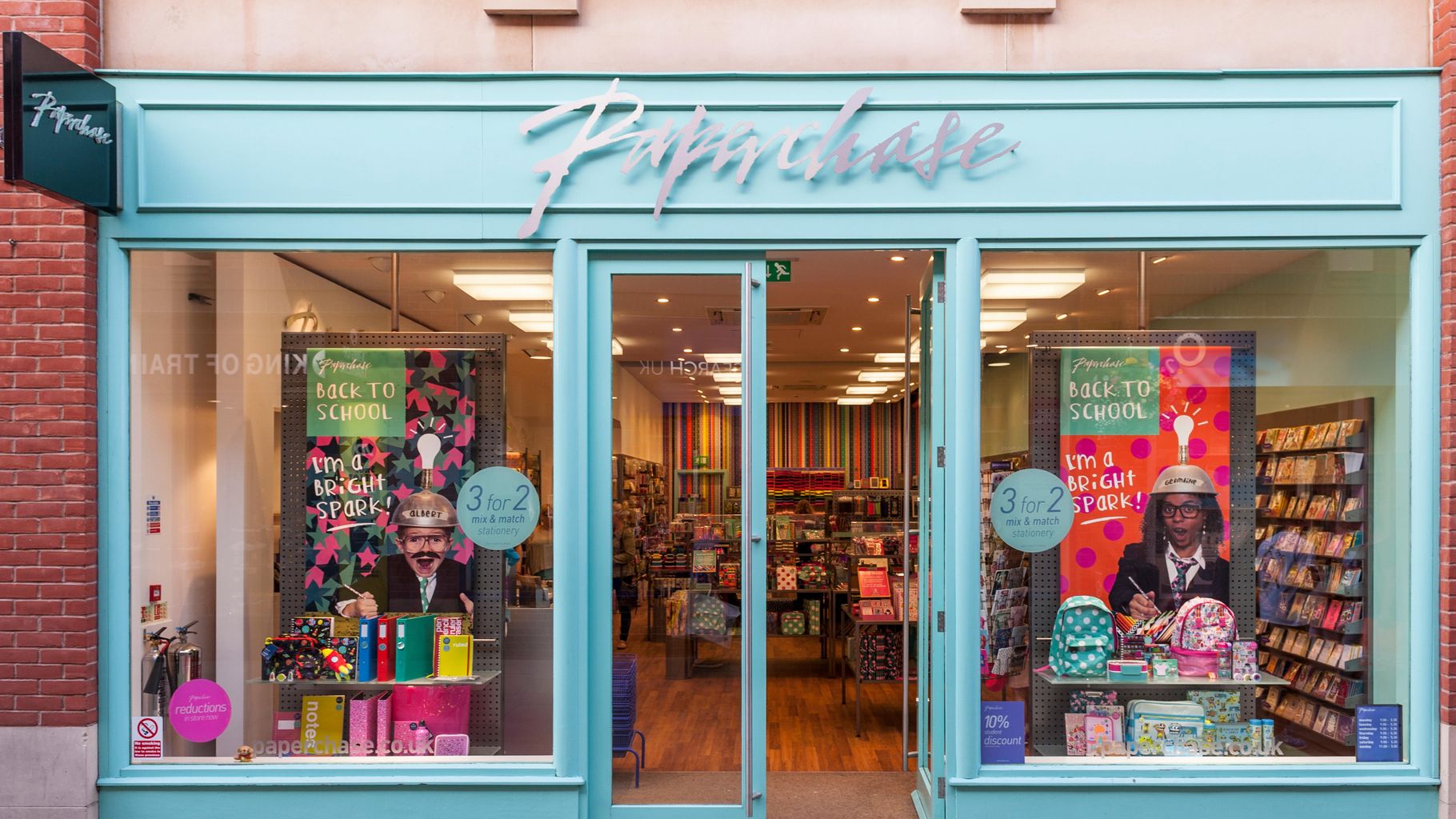 Paperchase goes into administration
