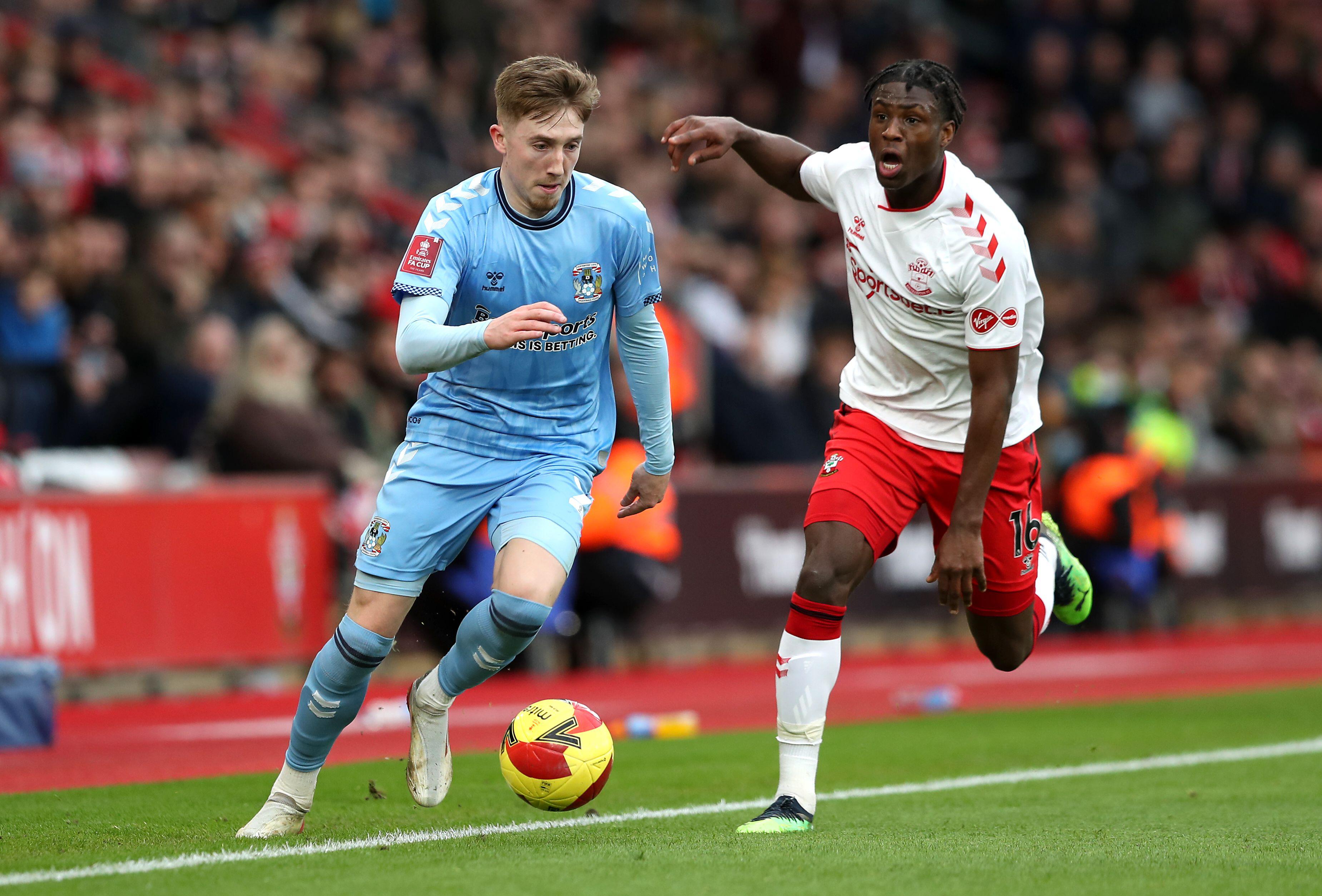 St Mirren sign Southampton left-back Thierry Small on loan