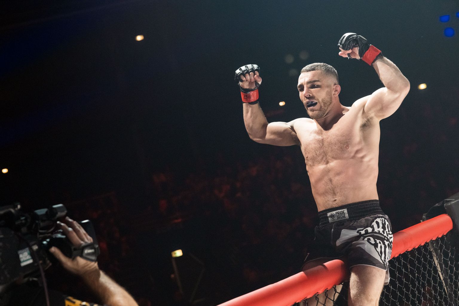 Liverpool MMA fighter, Dean Garnett, scores explosive KO in Paris ...