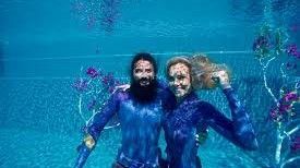 Couple breaks record for longest underwater kiss