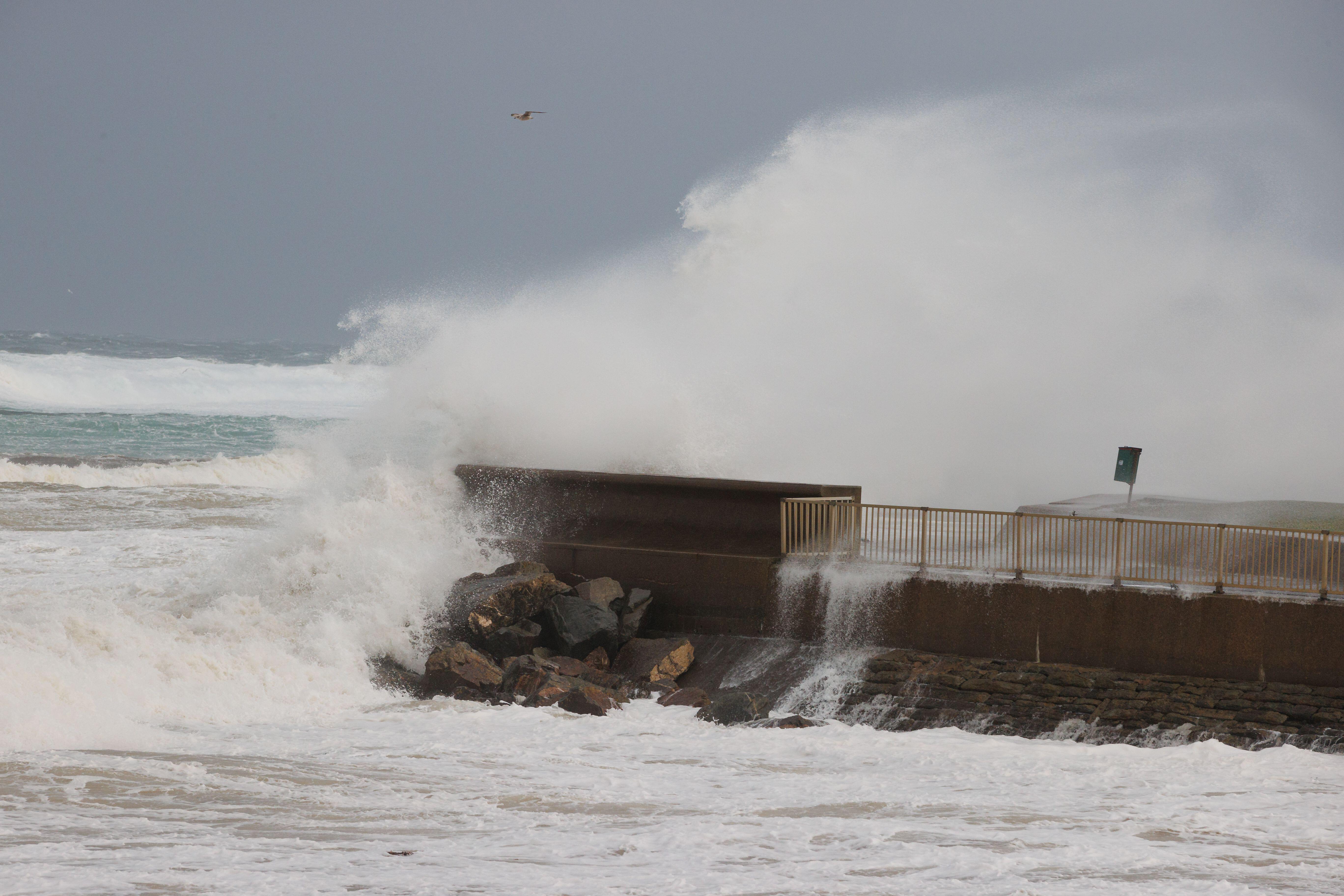 Schools closed as Storm Otto hits the North and North East of Scotland ...
