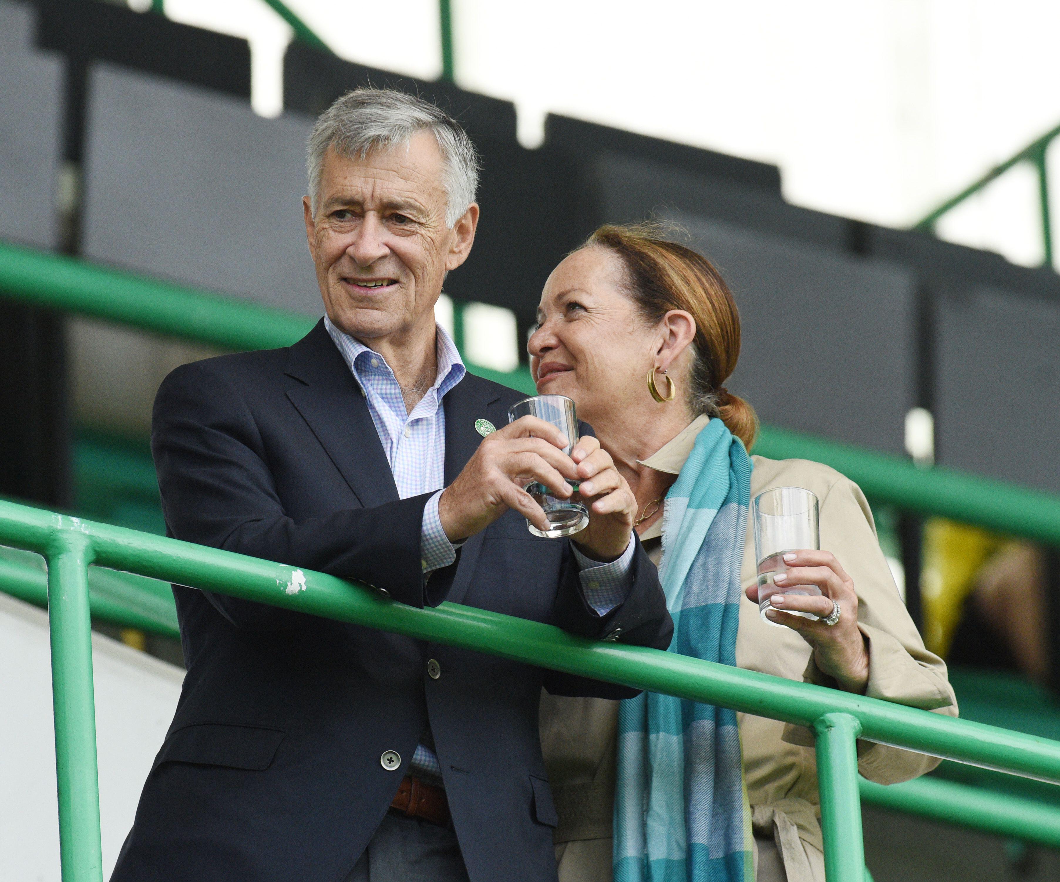 Hibernian owner Ron Gordon dies aged 68