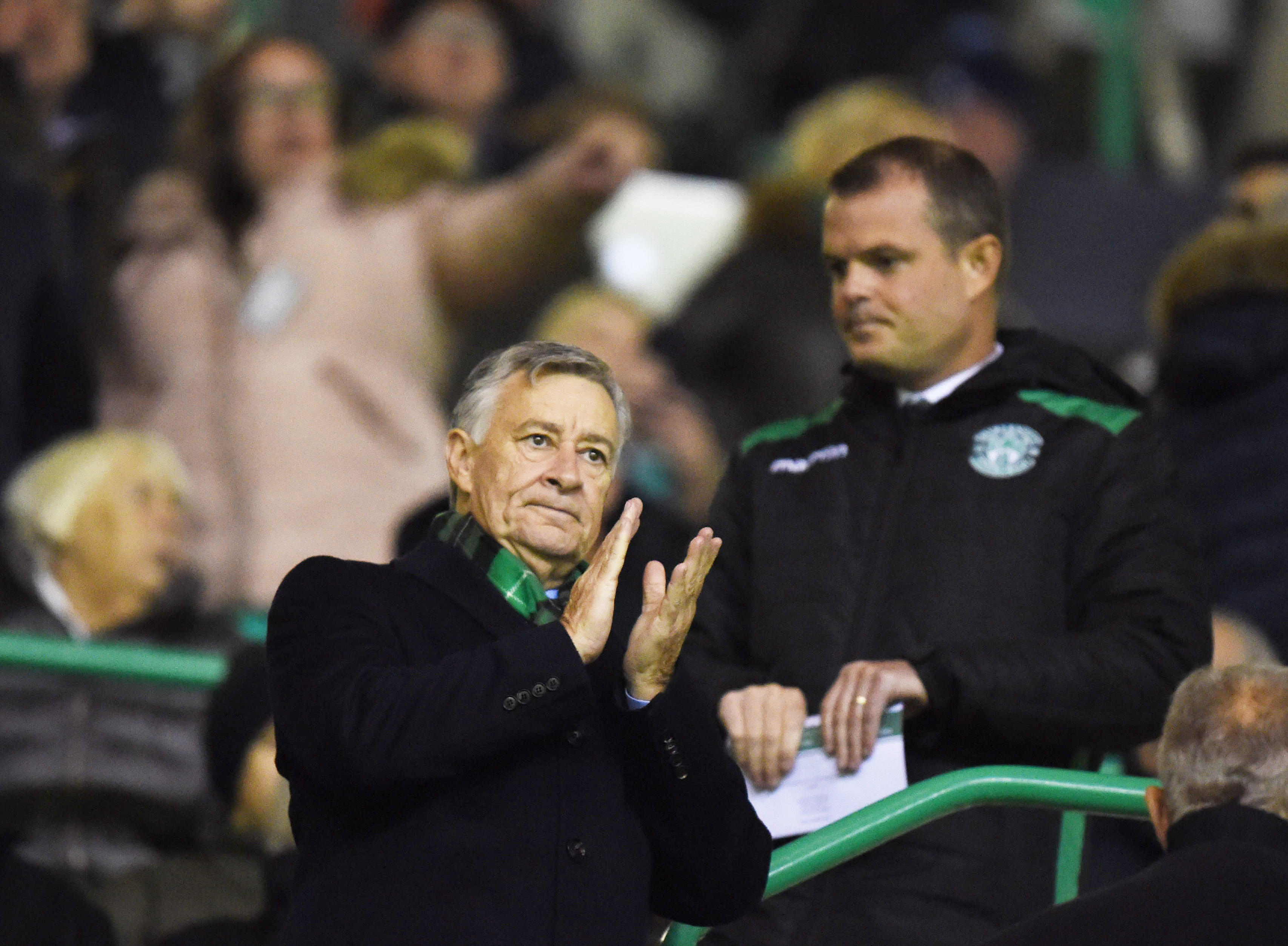 League cup final applause for Hibs Chairman Ron Gordon