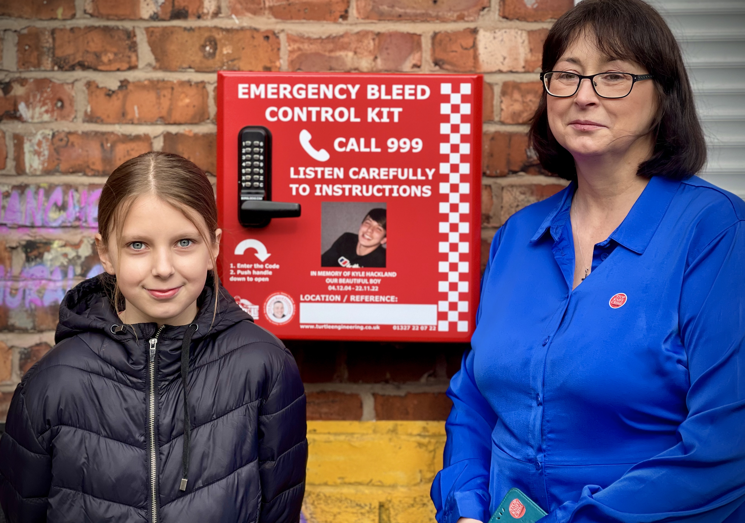 Life-saving bleed kit installed in memory of stabbed Burnage teenager ...