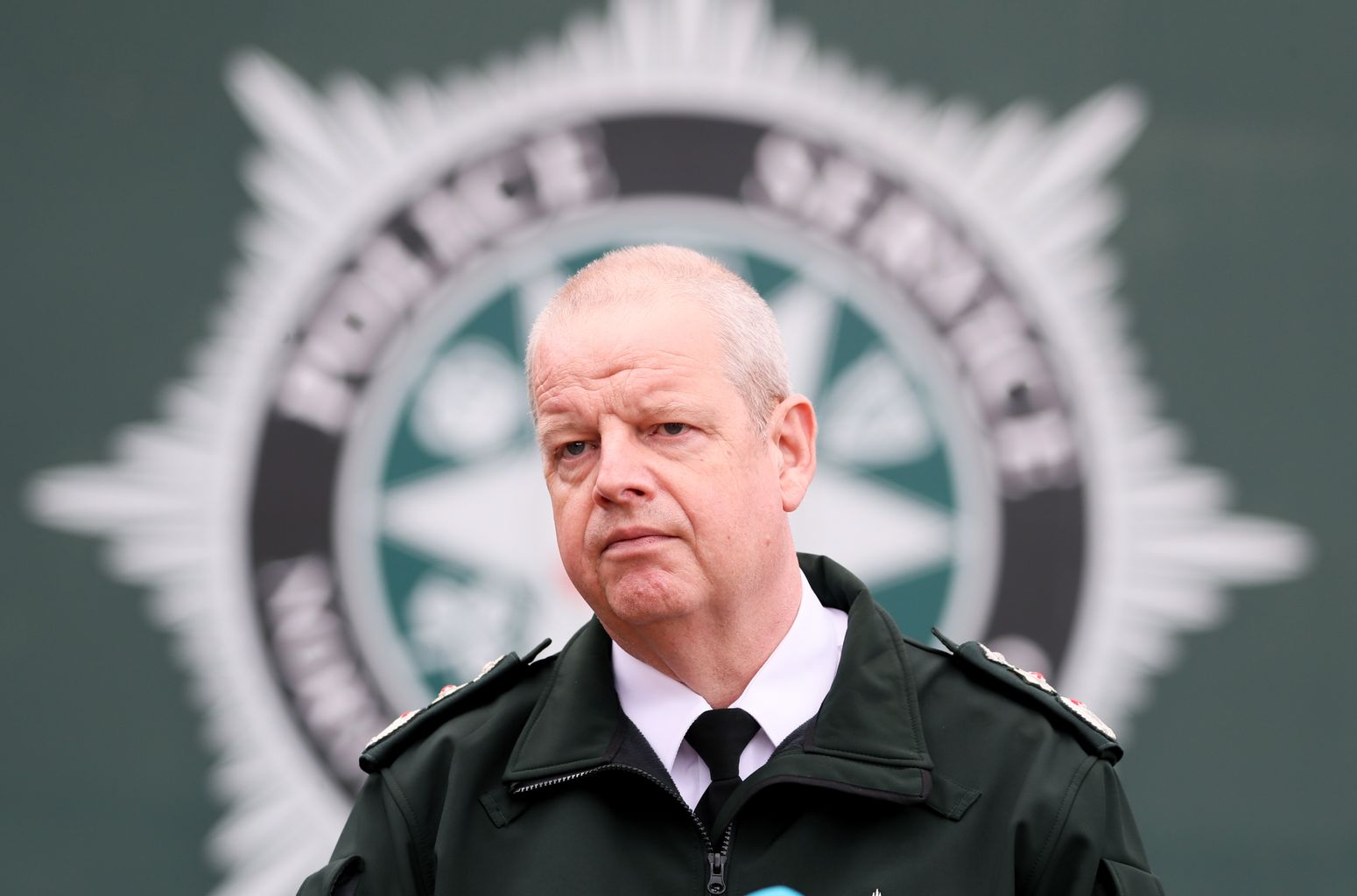 dissident republican group threatens families of psni officers