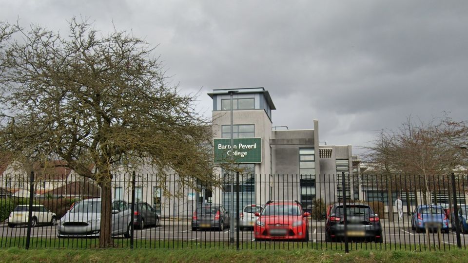 Police issue update after armed officers descend on Hampshire college ...